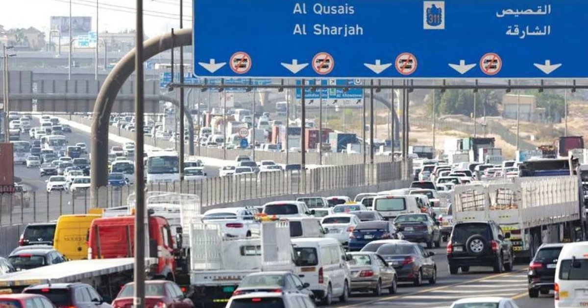 Sheikh Zayed Road: 32% des Dubai-Verkehrs | Die Geissens Real Estate ...